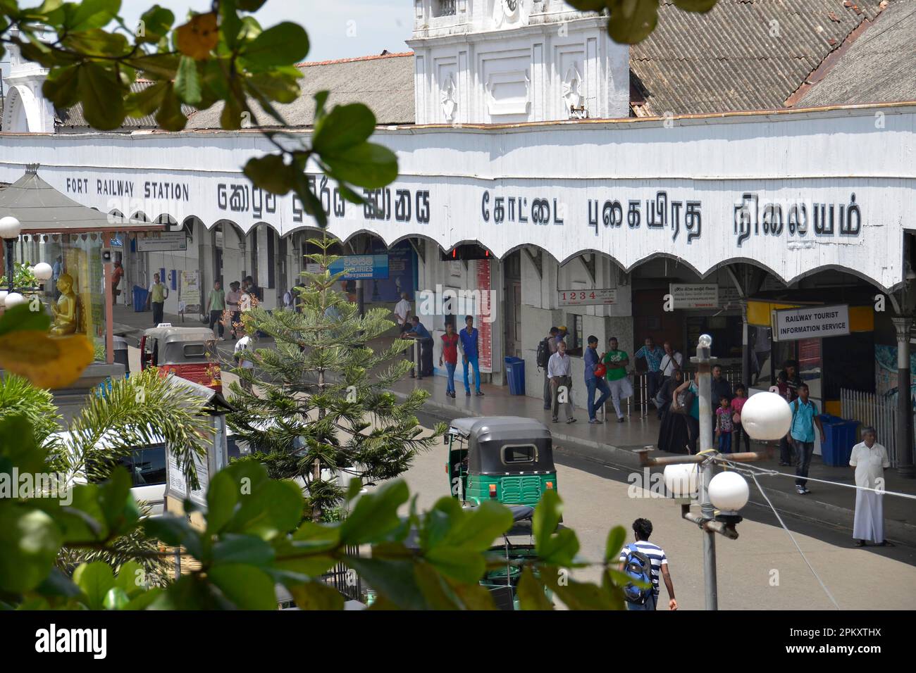 Fort-Bahnhof, Colombo, Sri Lanka Stock Photo - Alamy