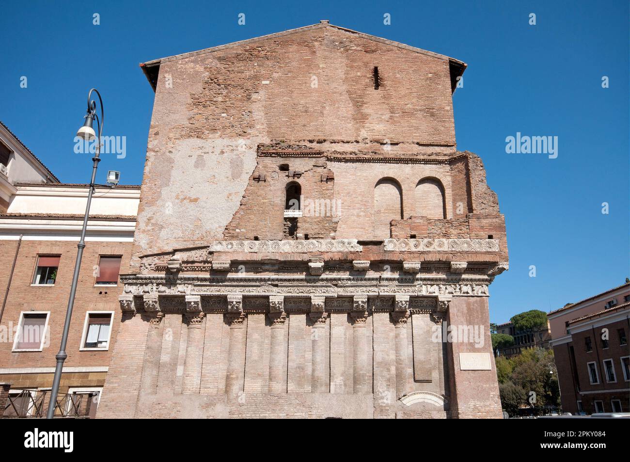 The medieval Casa dei Crescenzi (11th-12th century) on the corner ...