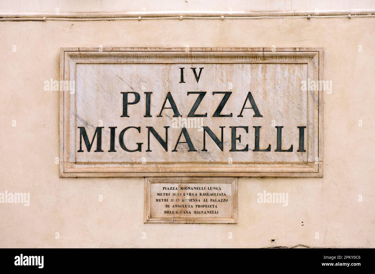 Piazza Mignanelli marble street sign, Roma, Italy Stock Photo - Alamy