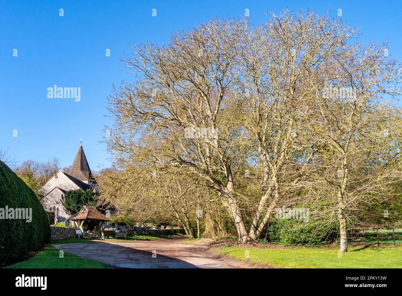The Monarch's Way Long Distance Path as it passes St John the Baptist ...