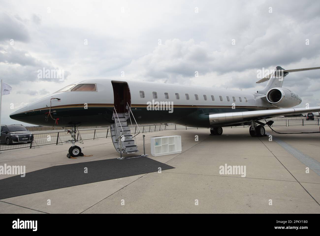 ISTANBUL, TURKIYE - OCTOBER 08, 2022: Private Bombardier BD-700-1A10 ...