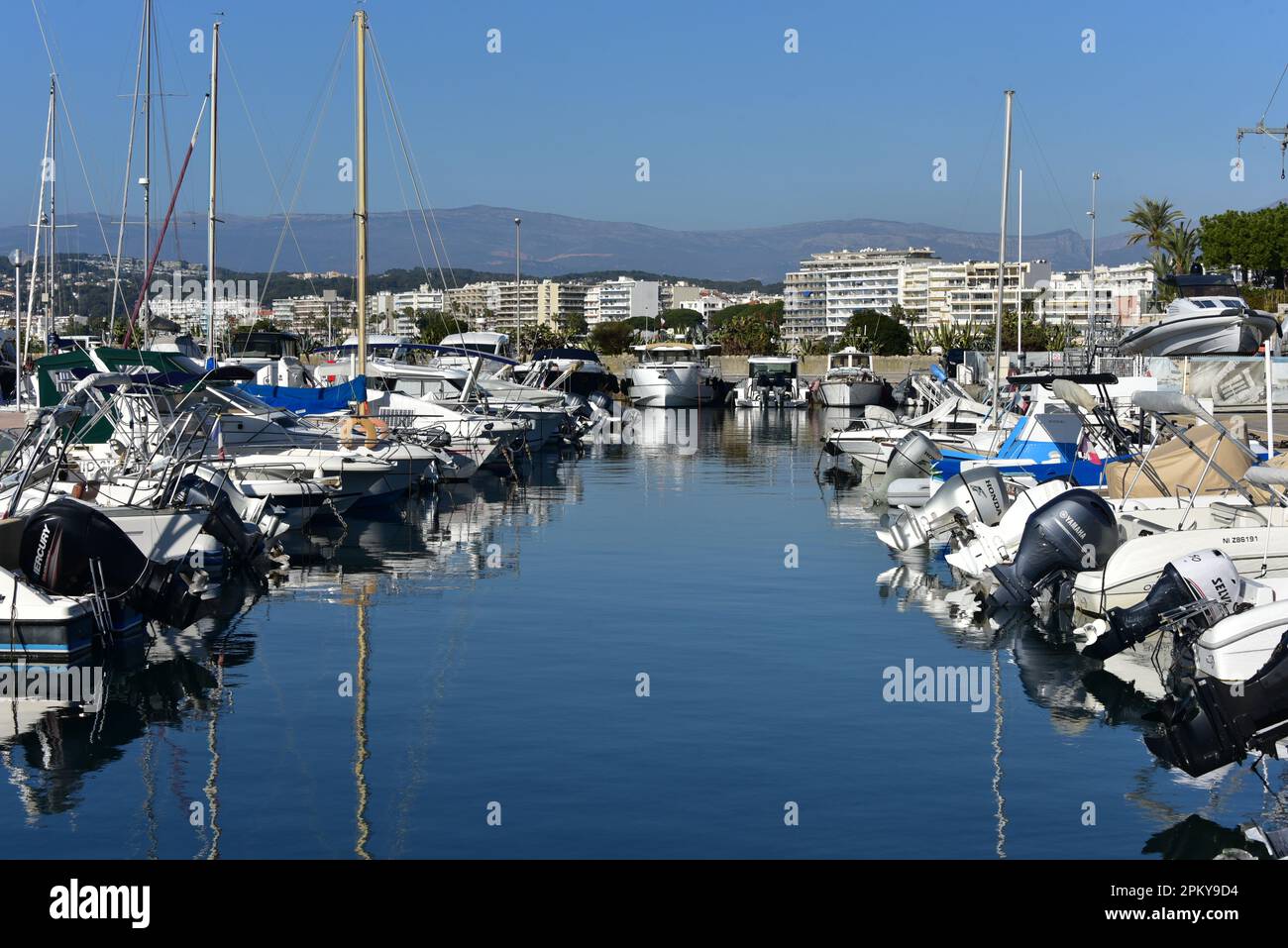 Marina of port Gallice of Juan les Pins Stock Photo - Alamy