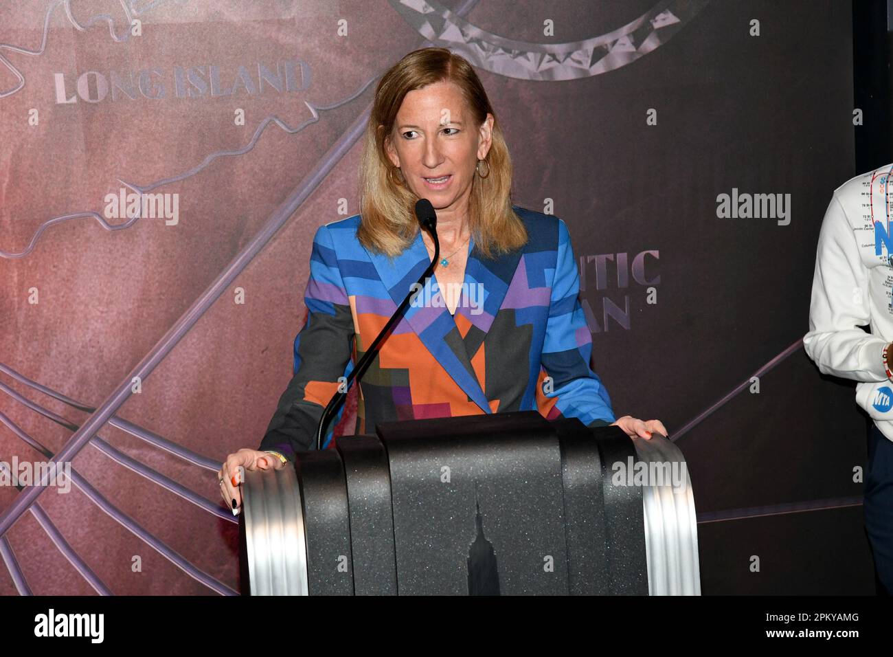 Cathy engelbert hi-res stock photography and images - Alamy