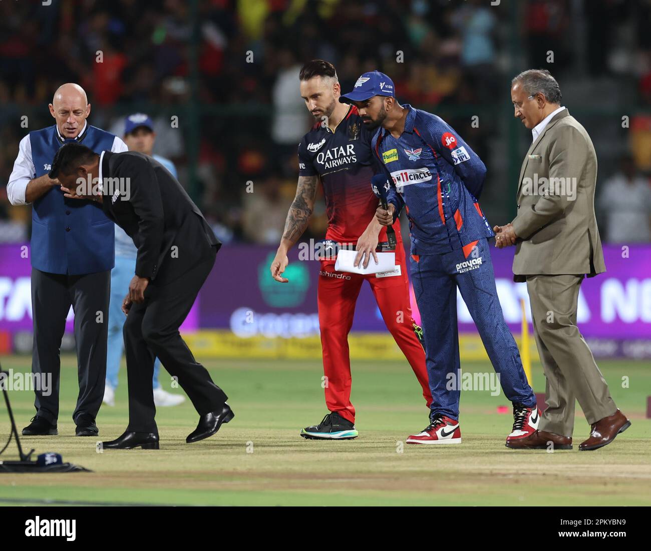 Bengaluru, India. 10th Apr, 2023. TATA IPL 2023: Match No 15 : CSK Vs ...