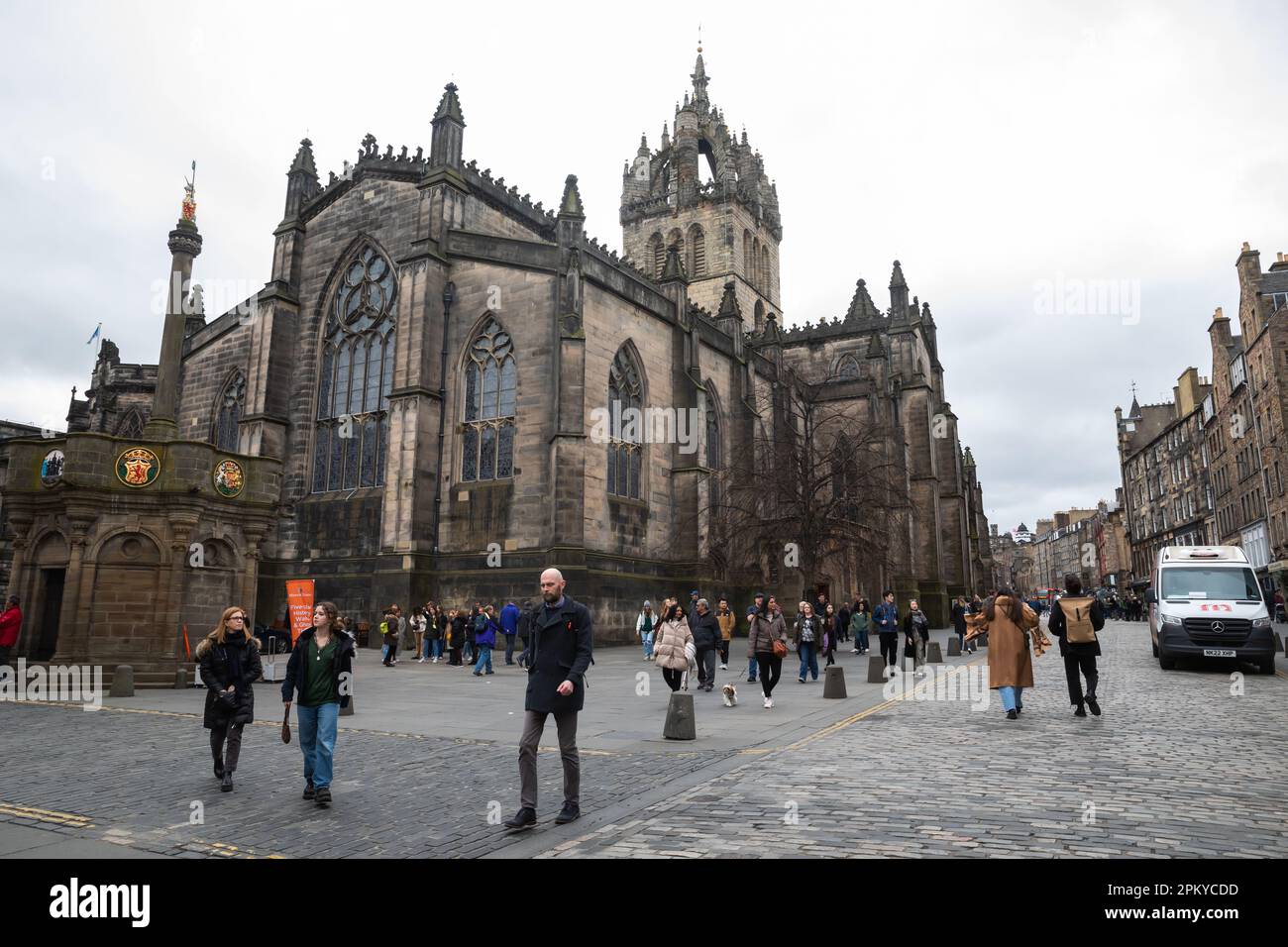 Buildings in The Famous Royal Mile In Edinburgh Scotland, UK Stock ...