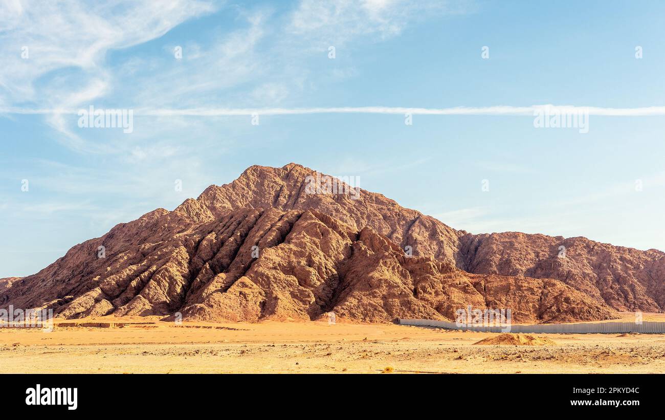 View of mountains in the Sinai desert. Egypt Stock Photo - Alamy