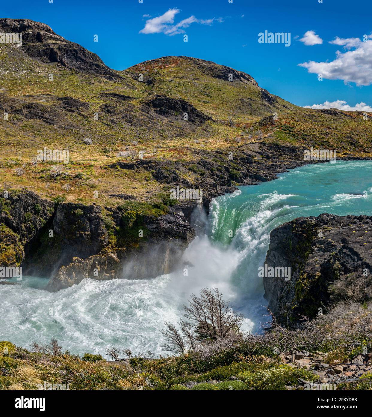 Salto Grande Waterfall, flowing from Nordenskjold Lake, to Lake Pehoe ...