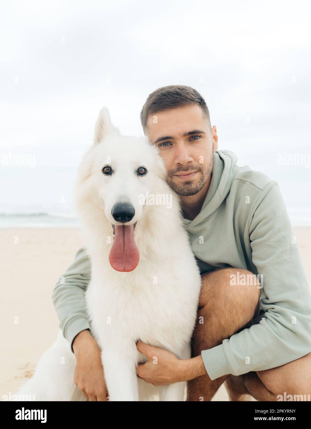 Vieux pet hi-res stock photography and images - Alamy