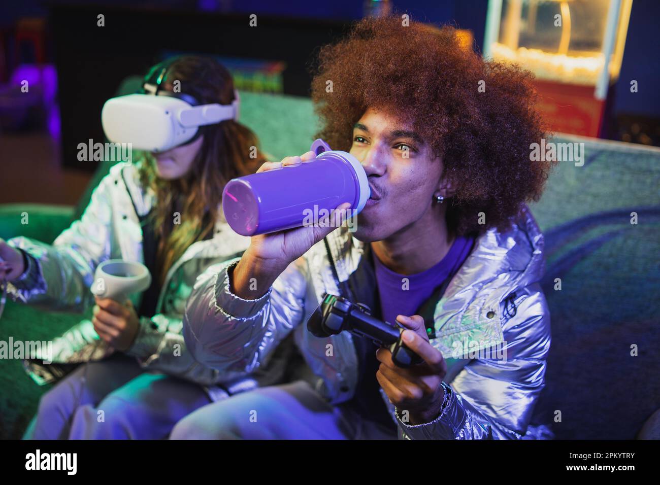 Virtual water content hi-res stock photography and images - Alamy