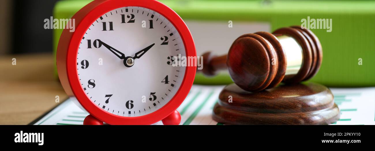 Judges gavel legal documents hi-res stock photography and images - Alamy
