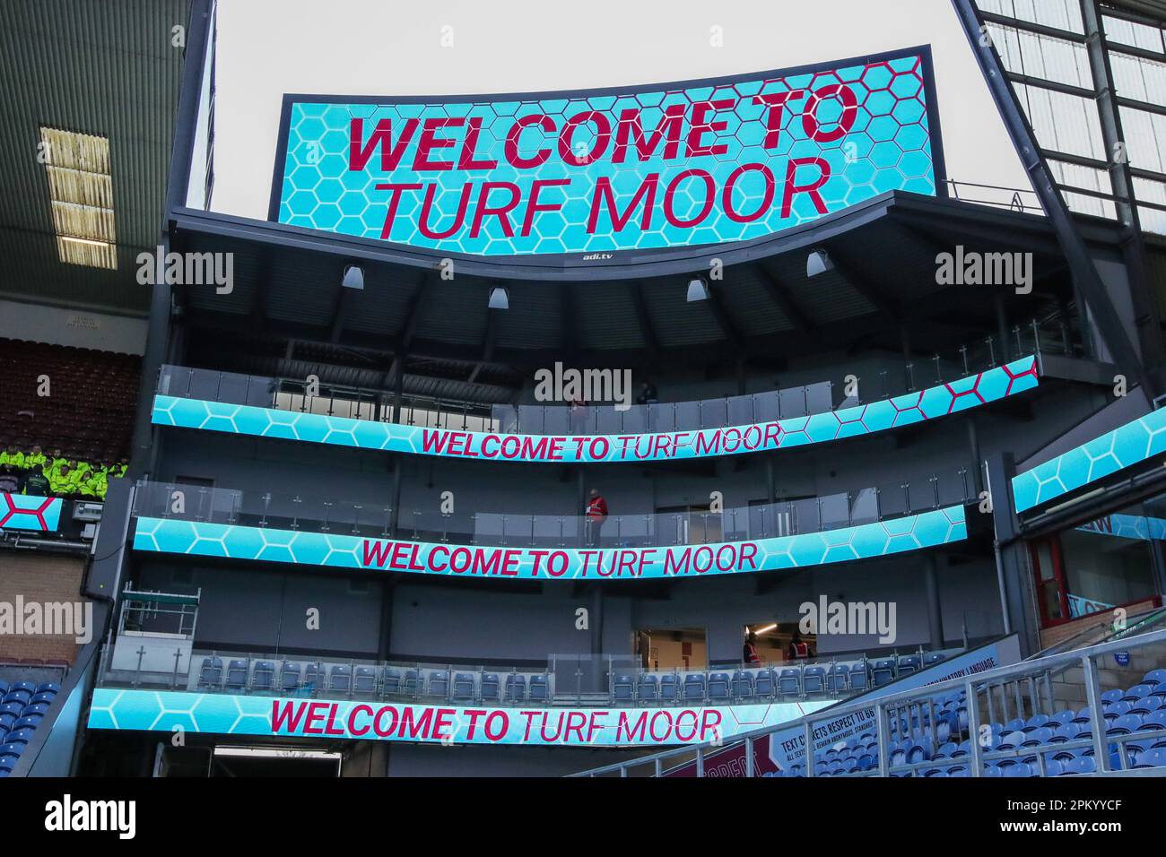 Turf moor stadium hi-res stock photography and images - Alamy