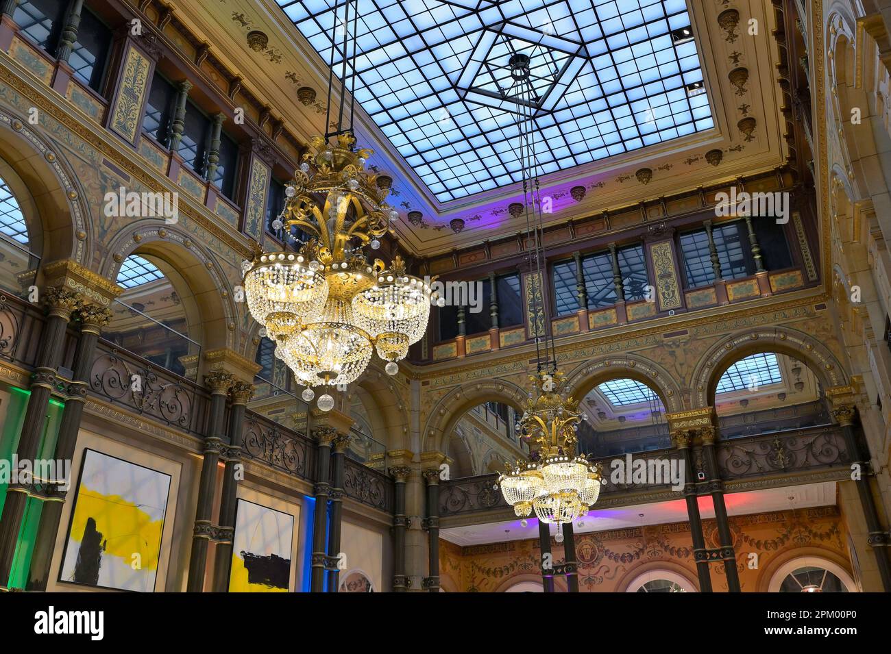 The stylish lobby hall at the Hilton Paris Opera hotel, Paris FR Stock ...