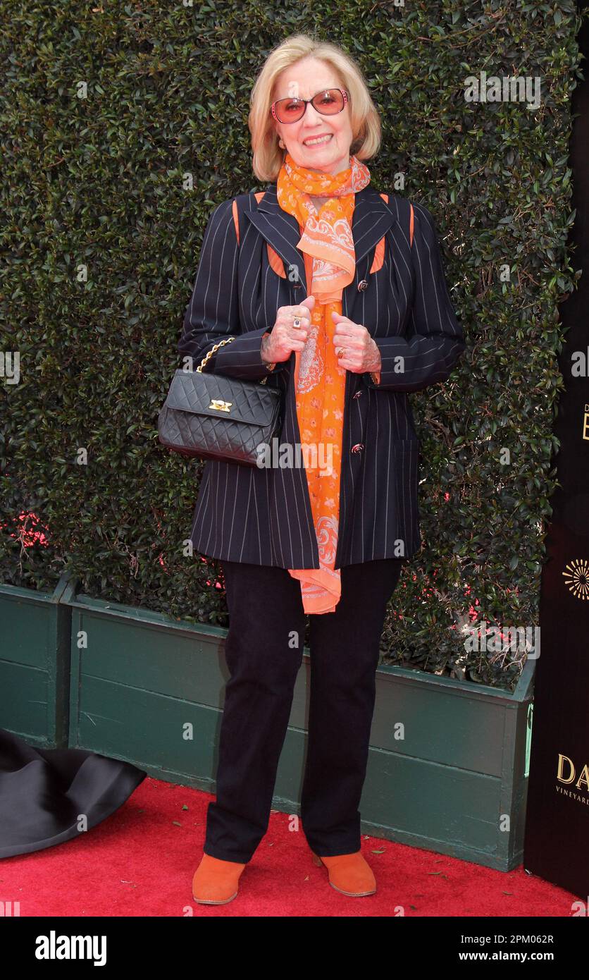 Emmy award winning soap actress Elizabeth Hubbard died over the weekend ...