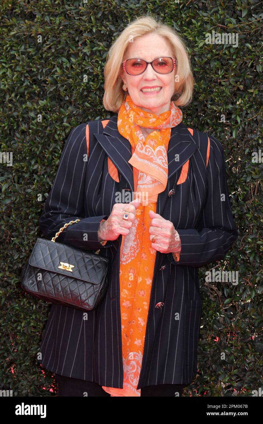 Emmy award winning soap actress Elizabeth Hubbard died over the weekend ...