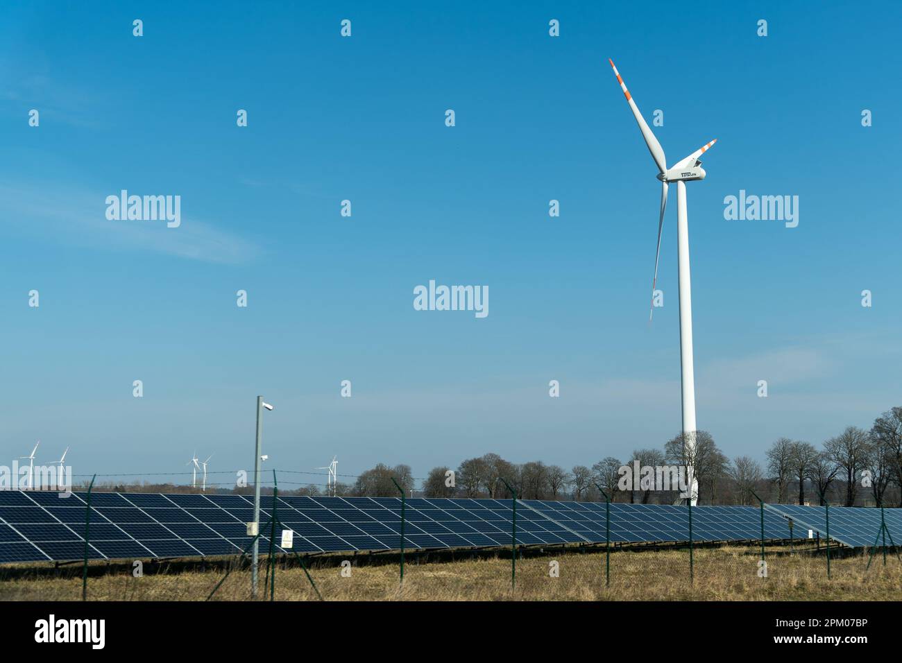 Photovoltaics and wind farm in Wicko, Poland © Wojciech Strozyk / Alamy ...