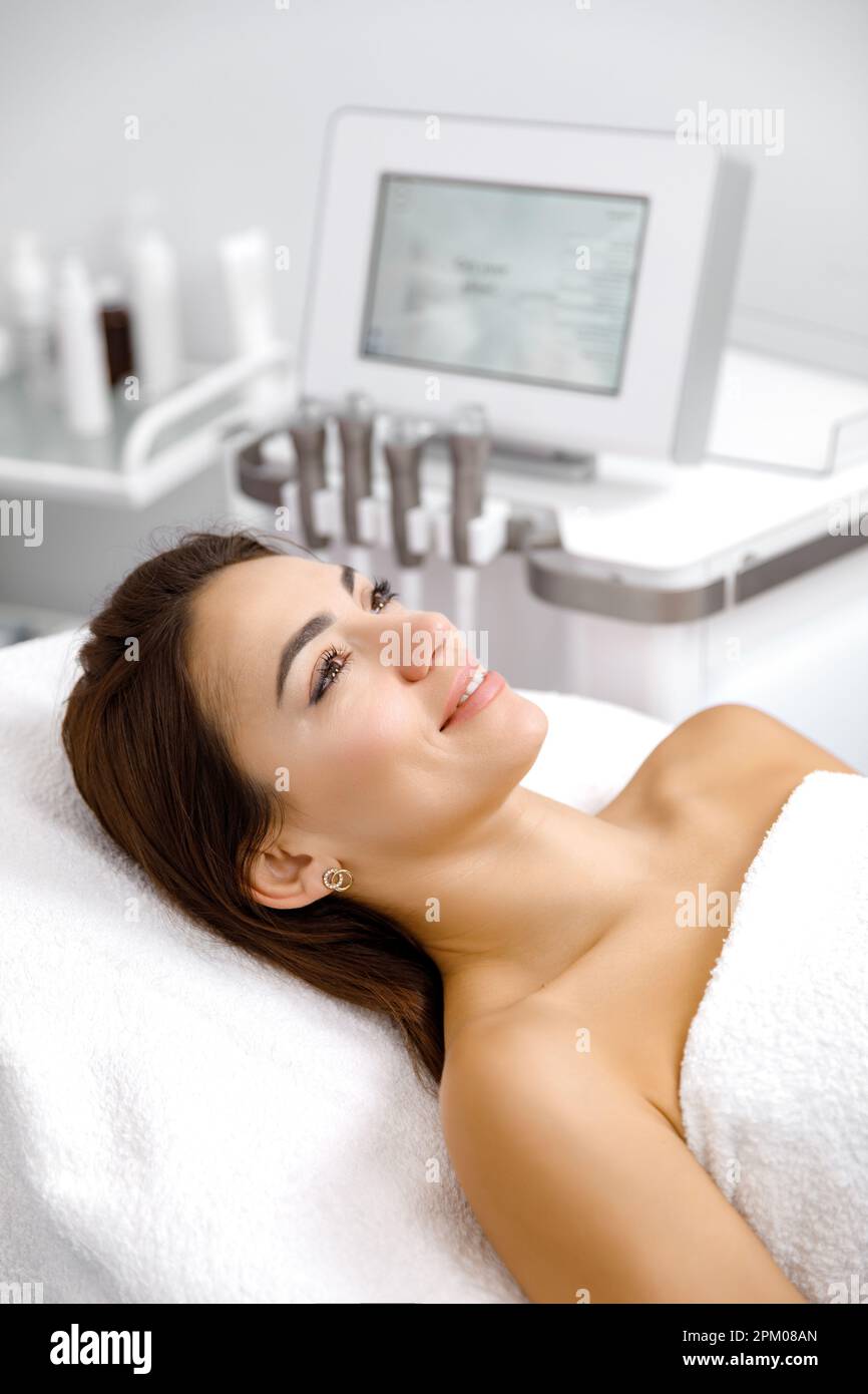 cosmetic facial procedure,Facial treatment, Acne therapy, Complexion ...
