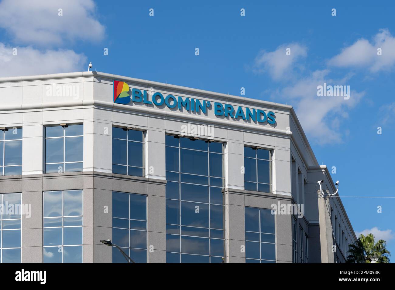 Bloomin brands logo hi-res stock photography and images - Alamy