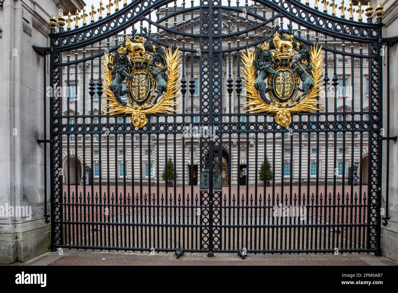 London, England – December 2022. the gates of Buckingham Palace, a ...