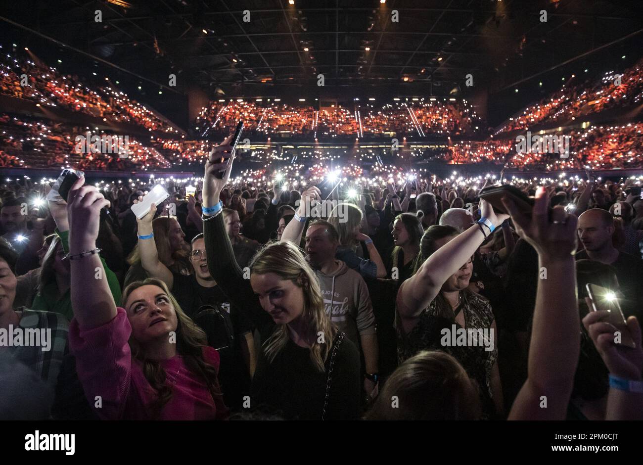 ROTTERDAM - Fans during Nick & Simon's last farewell concert in ...