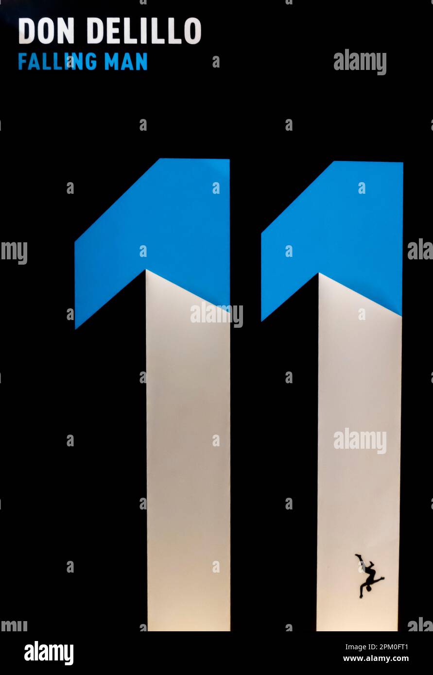 Falling man hi-res stock photography and images - Alamy