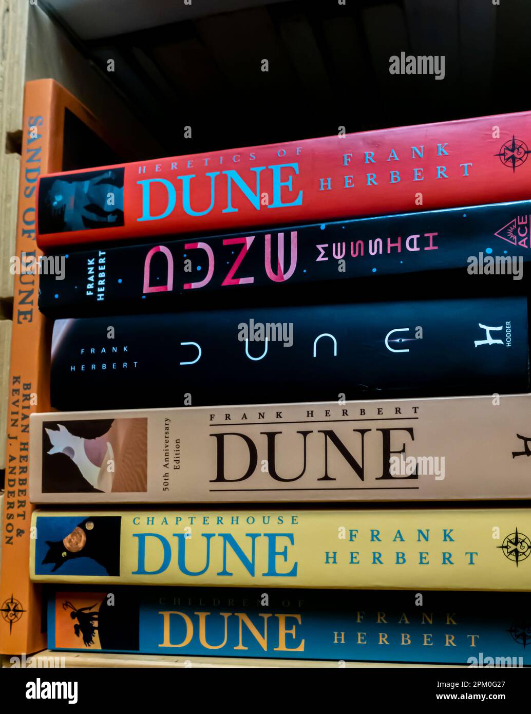 Frank herbert dune books hi-res stock photography and images - Alamy