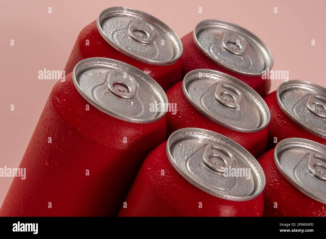 Group of aluminum soda cans, chilled, frozen and with water drops Stock ...
