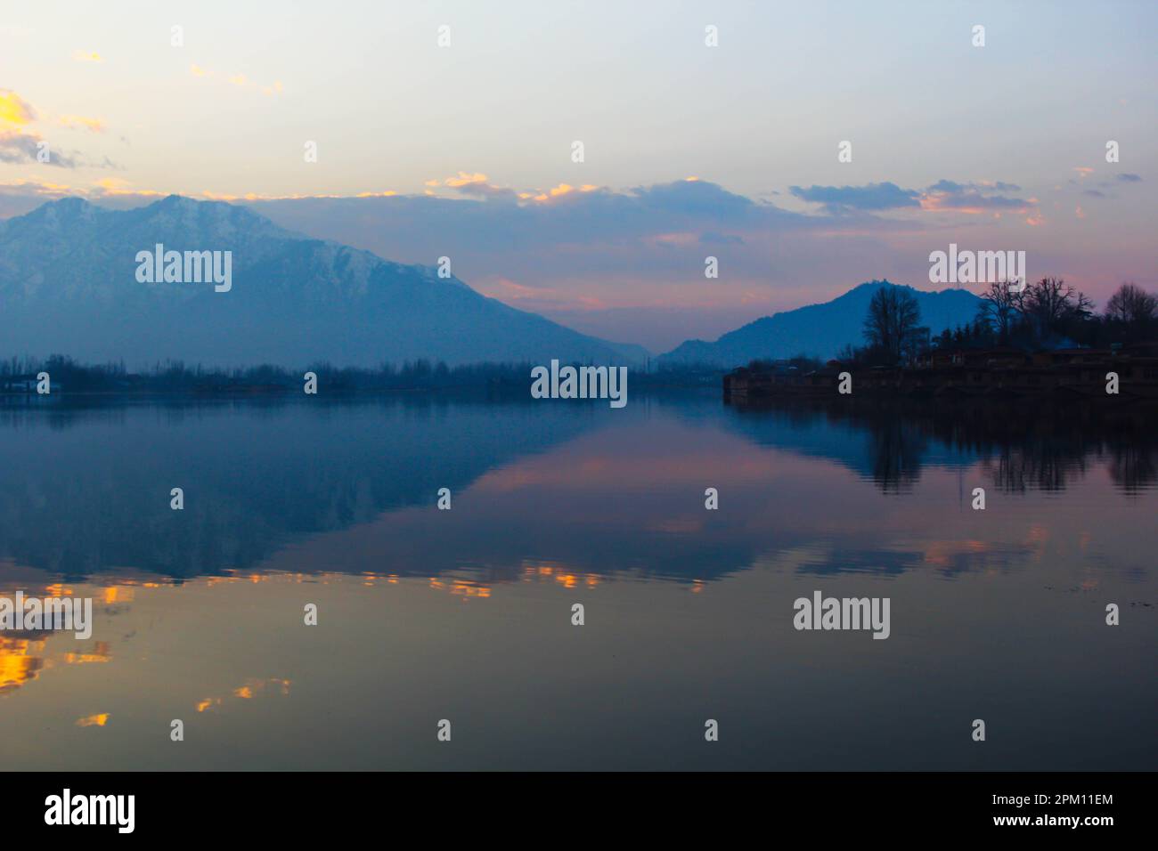 Sea reflection photography tourism river hi-res stock photography and ...