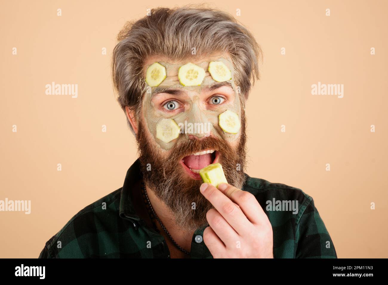 Masking faces hi-res stock photography and images - Alamy