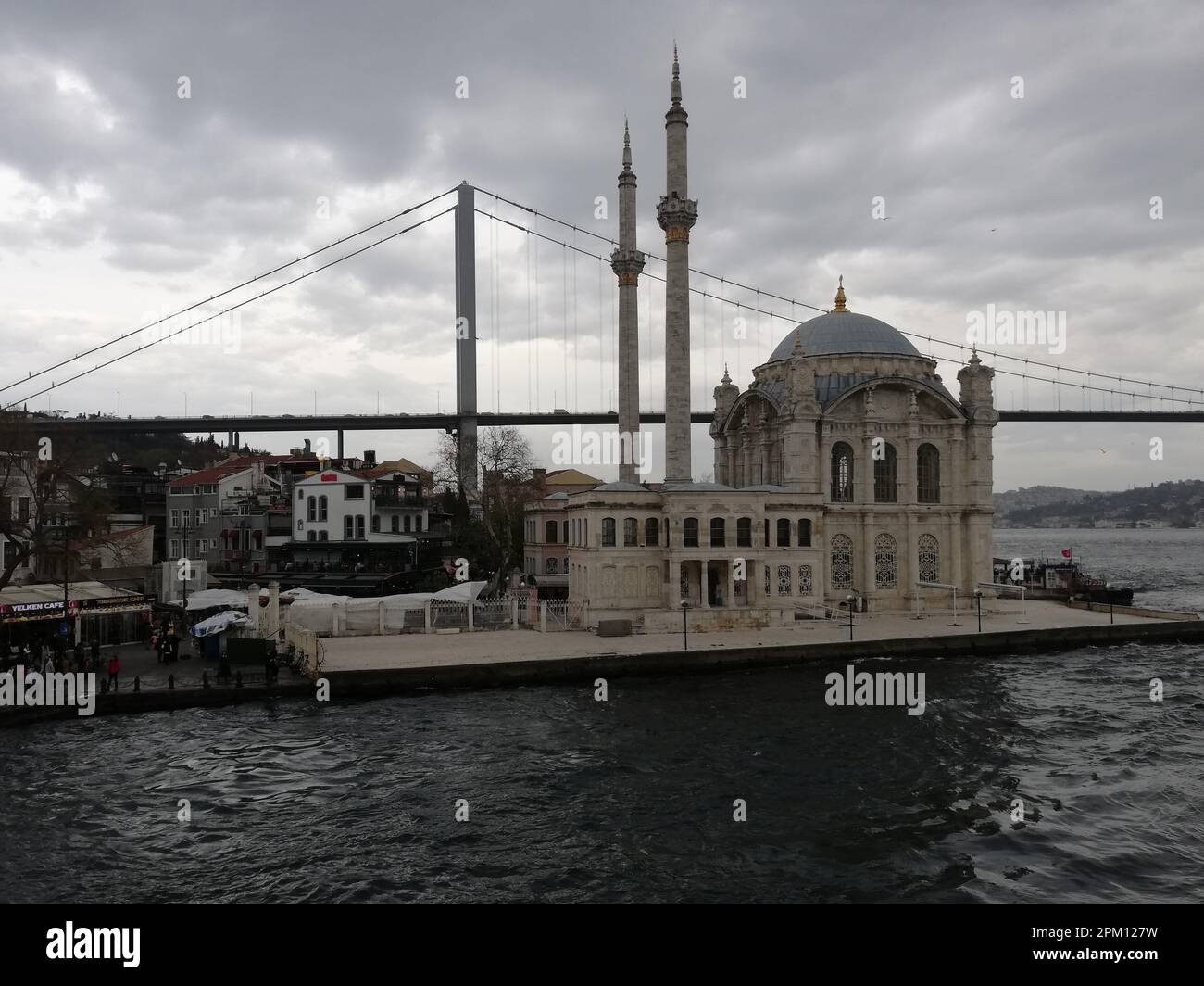 Büyük mecidiye ortaköy camii hi-res stock photography and images - Alamy