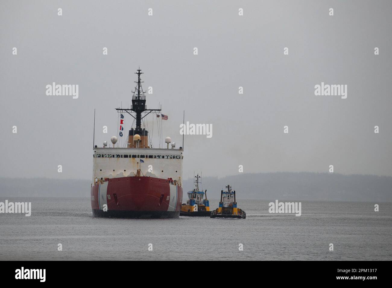 USCGC Polar Star pulls into its homeport, Pier 36 in Seattle ...