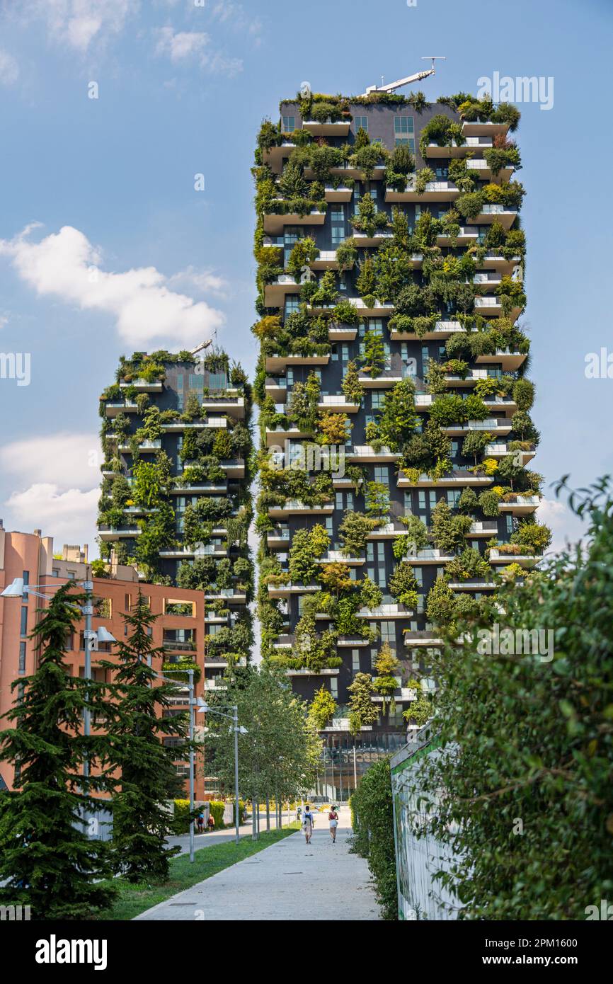 A building's green facade and side plants create a natural oasis. Bosco ...