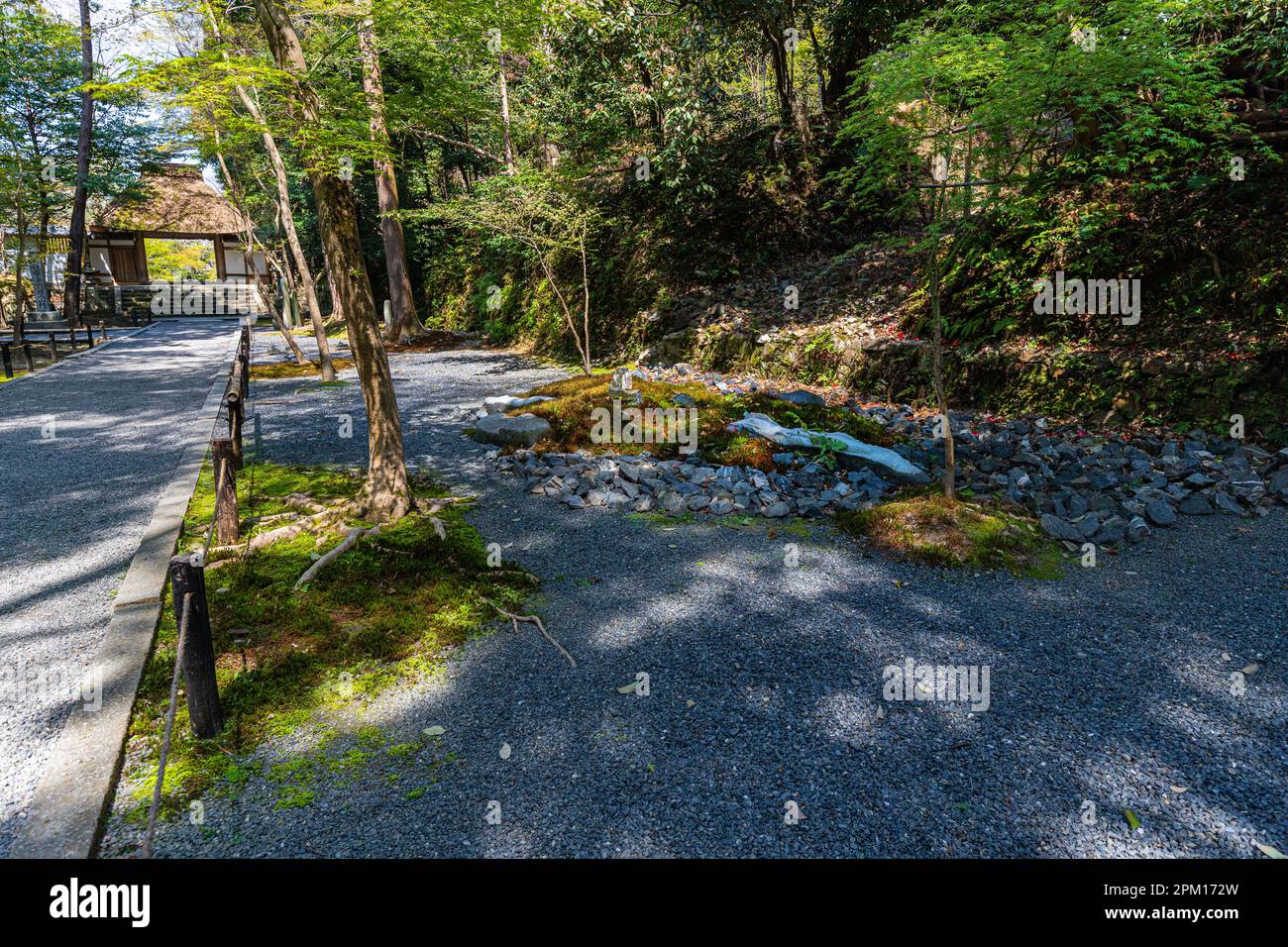 Honen-in was established in 1680 to honor Honen the founder of the Jodo ...