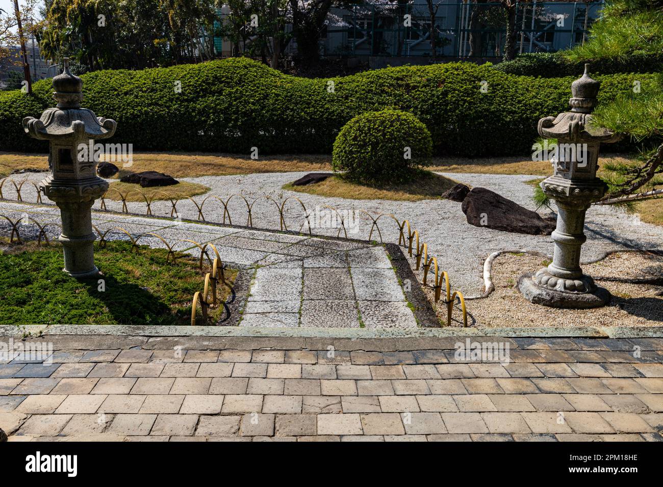Myokensha is a shrine within the grounds of Honshoji Temple where the ...