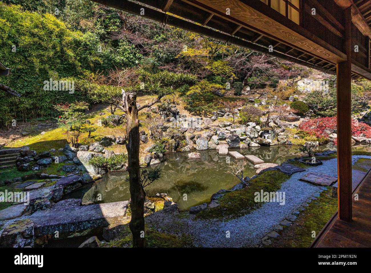 Shoboji Temple is of the Jodo sect and related to the Owari Tokugawa ...