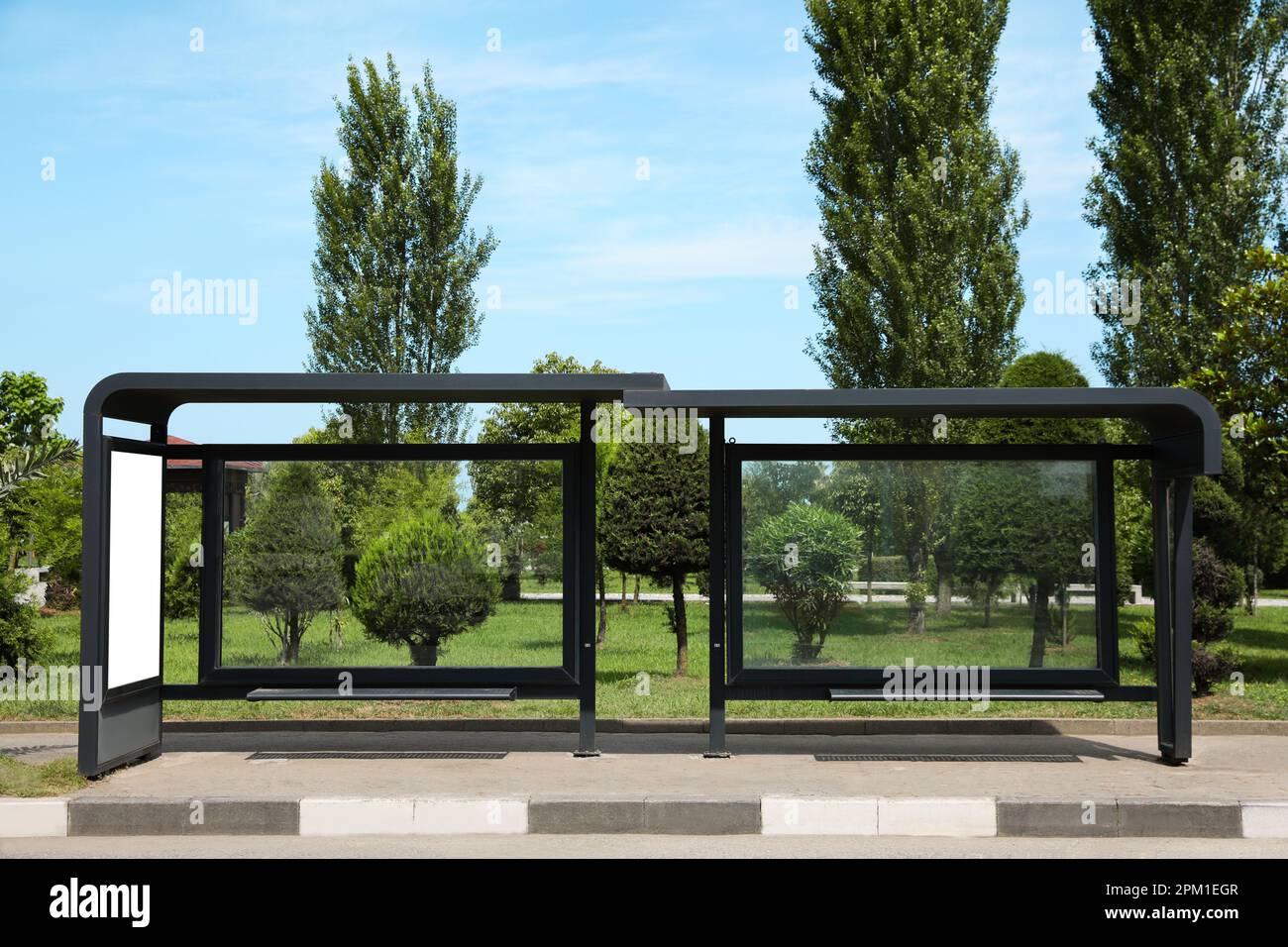 Bus stop benches hi-res stock photography and images - Alamy