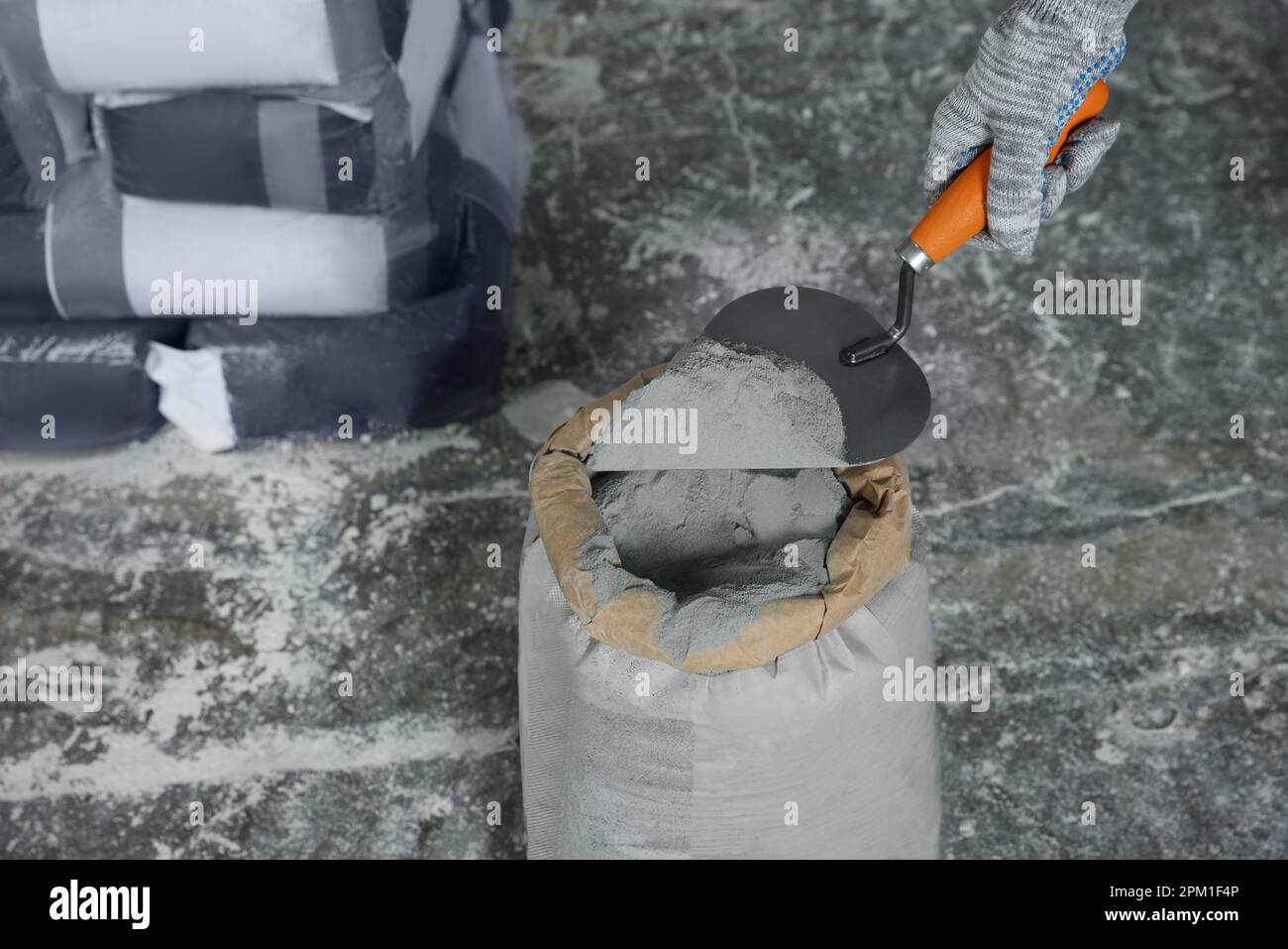 Hand mix sand and cement hi-res stock photography and images - Alamy