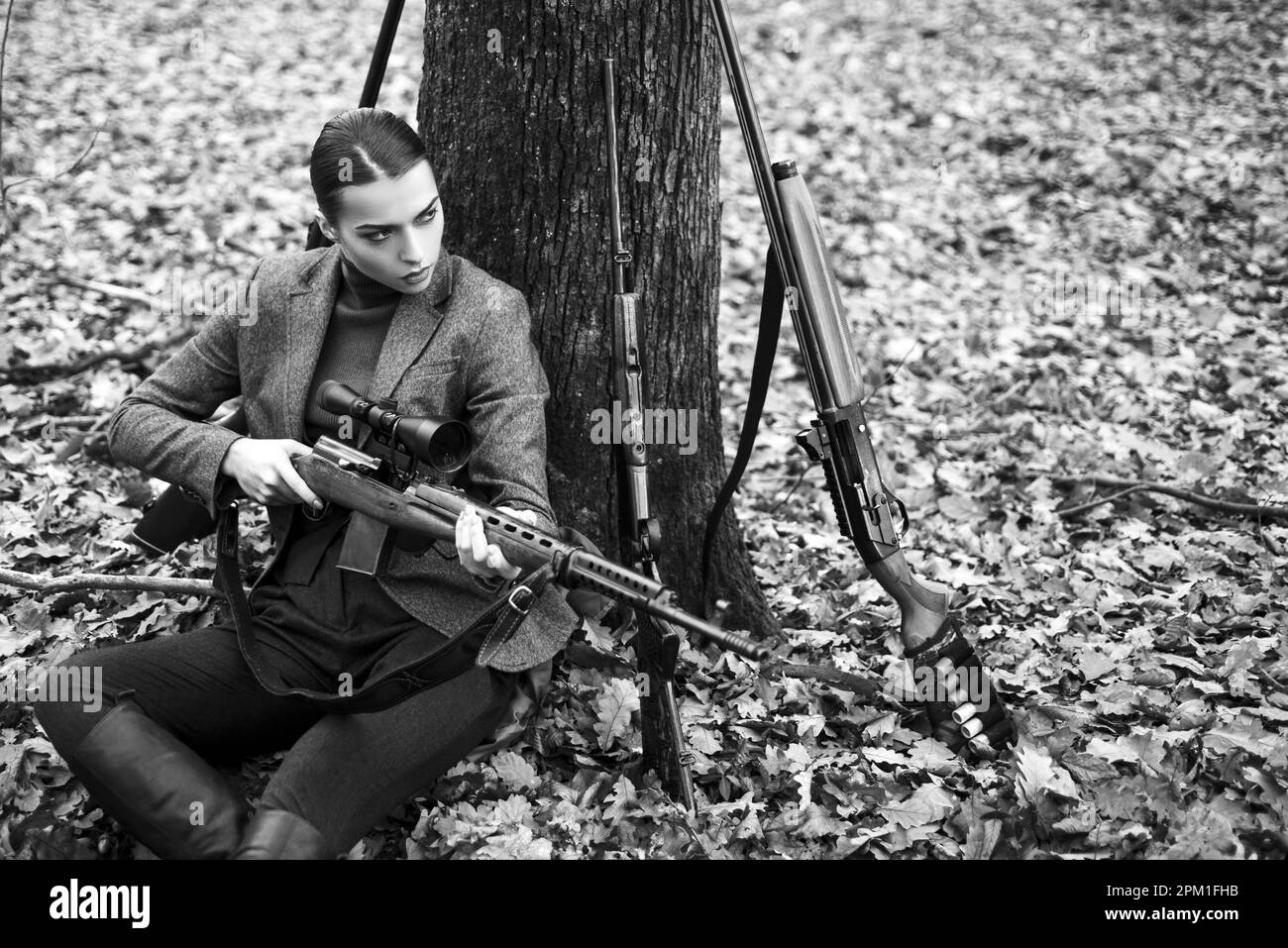 girl with rifle. chase hunting. Gun shop. woman with weapon. Target ...