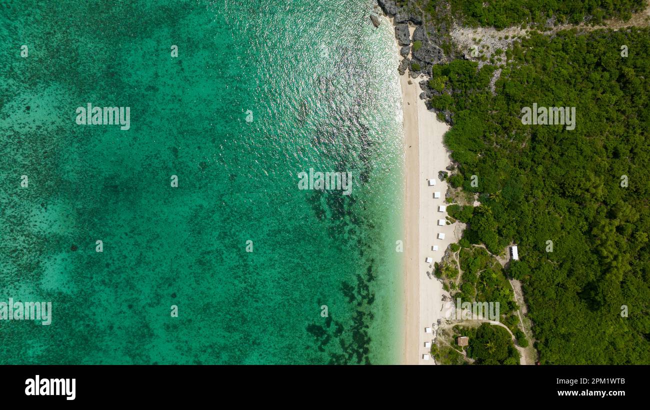 Seascape with tropical sandy beach and blue ocean. Bantayan island ...