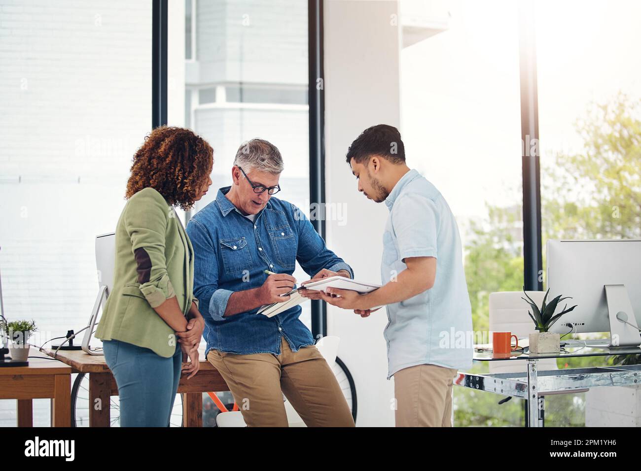 Look how I do it. a creative entrepreneur offering advice to two new ...