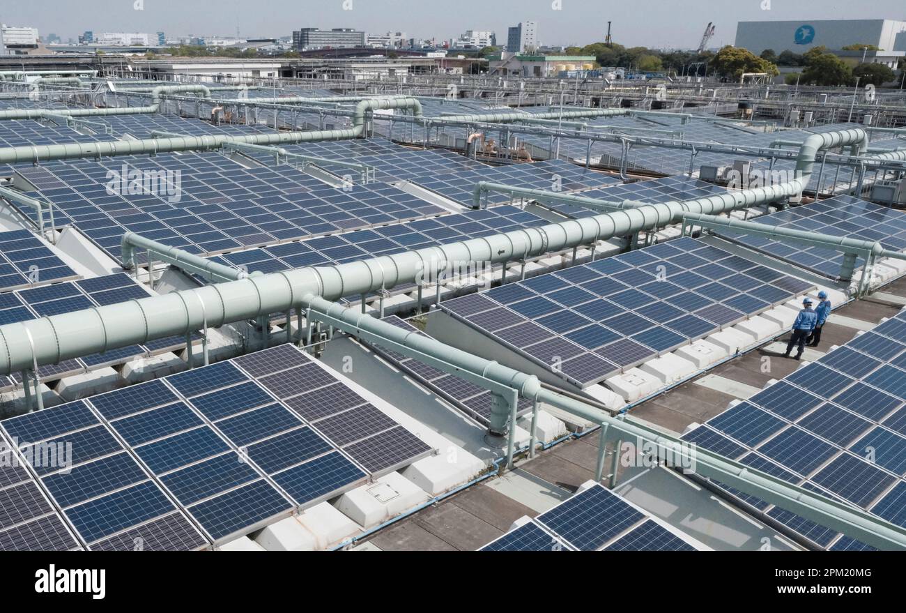 A photo shows solar photovoltaic power generation equipment operating ...