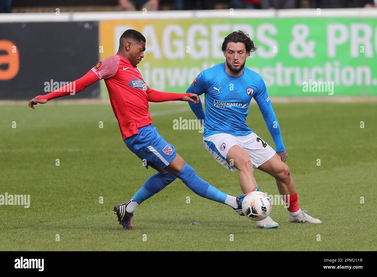Mohammed Sagaf of Dagenham and Redbridge and Darren Oldaker of ...