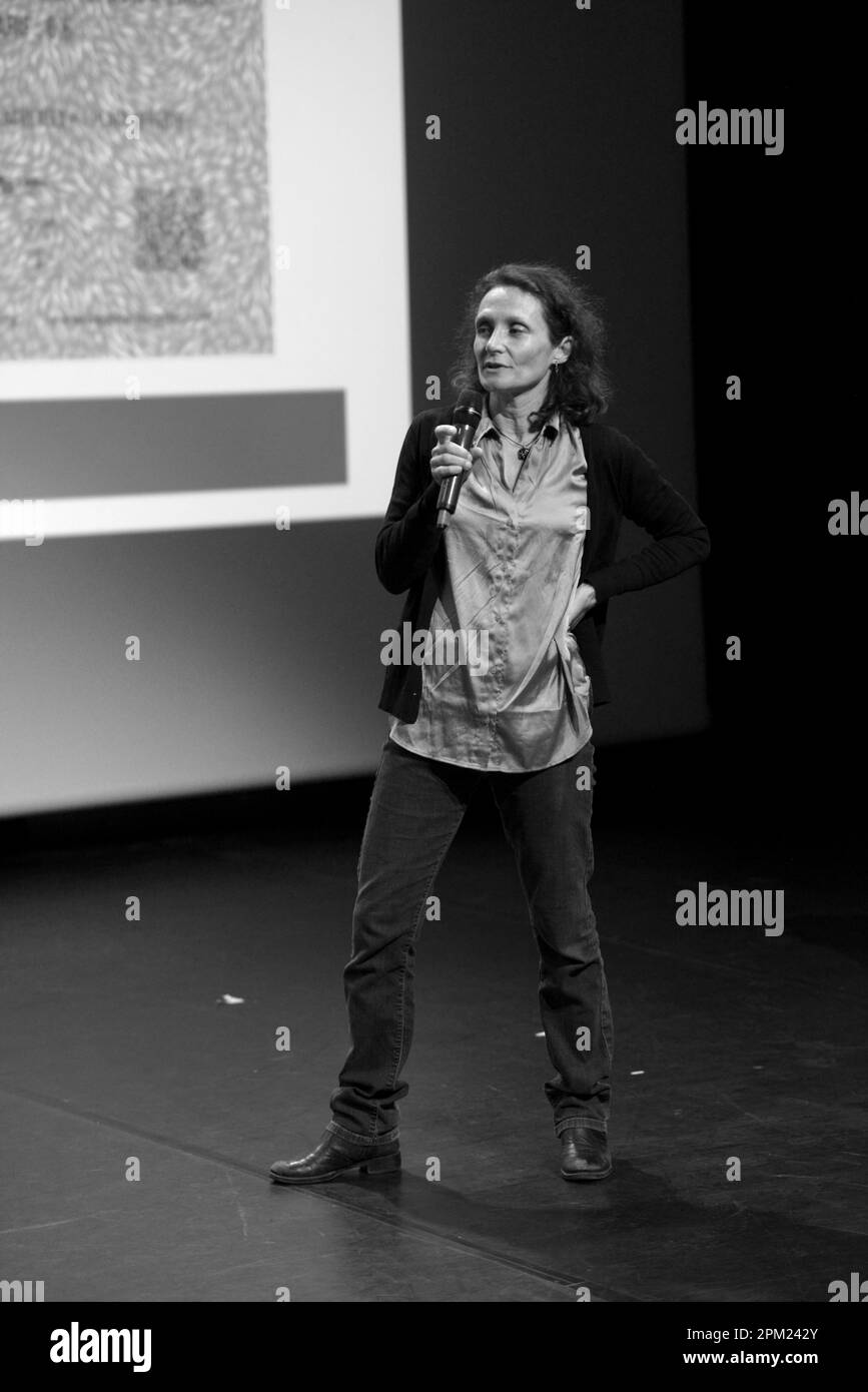 Culture feu Black and White Stock Photos & Images - Alamy