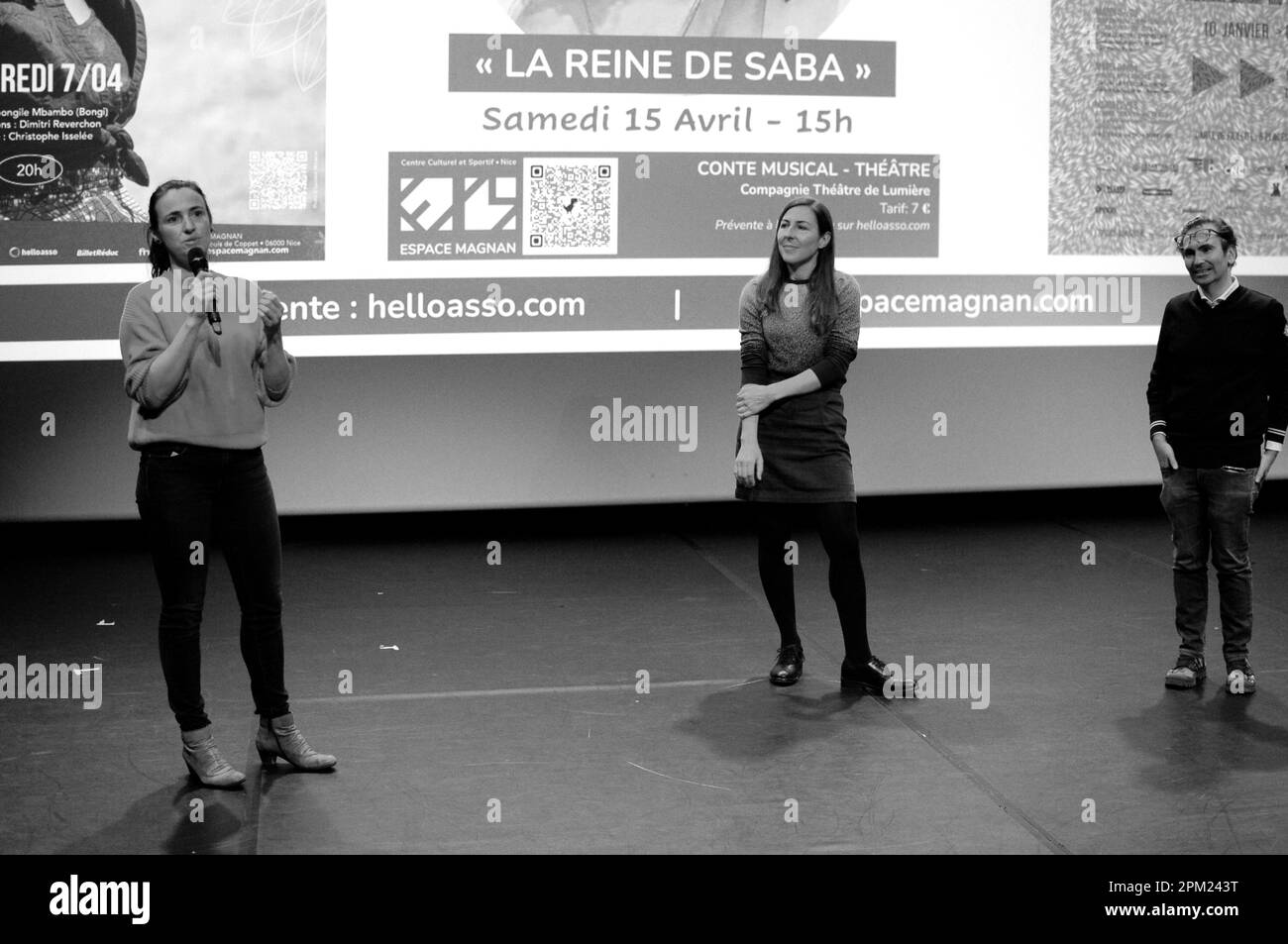 Culture feu Black and White Stock Photos & Images - Alamy