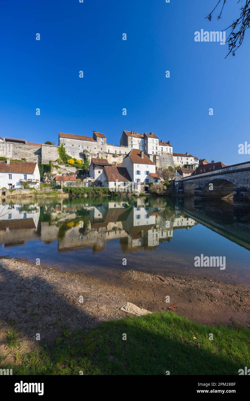 L orgon hi-res stock photography and images - Alamy