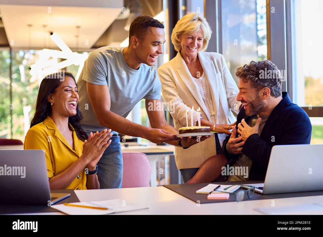 Cake birthday desk hi-res stock photography and images - Alamy