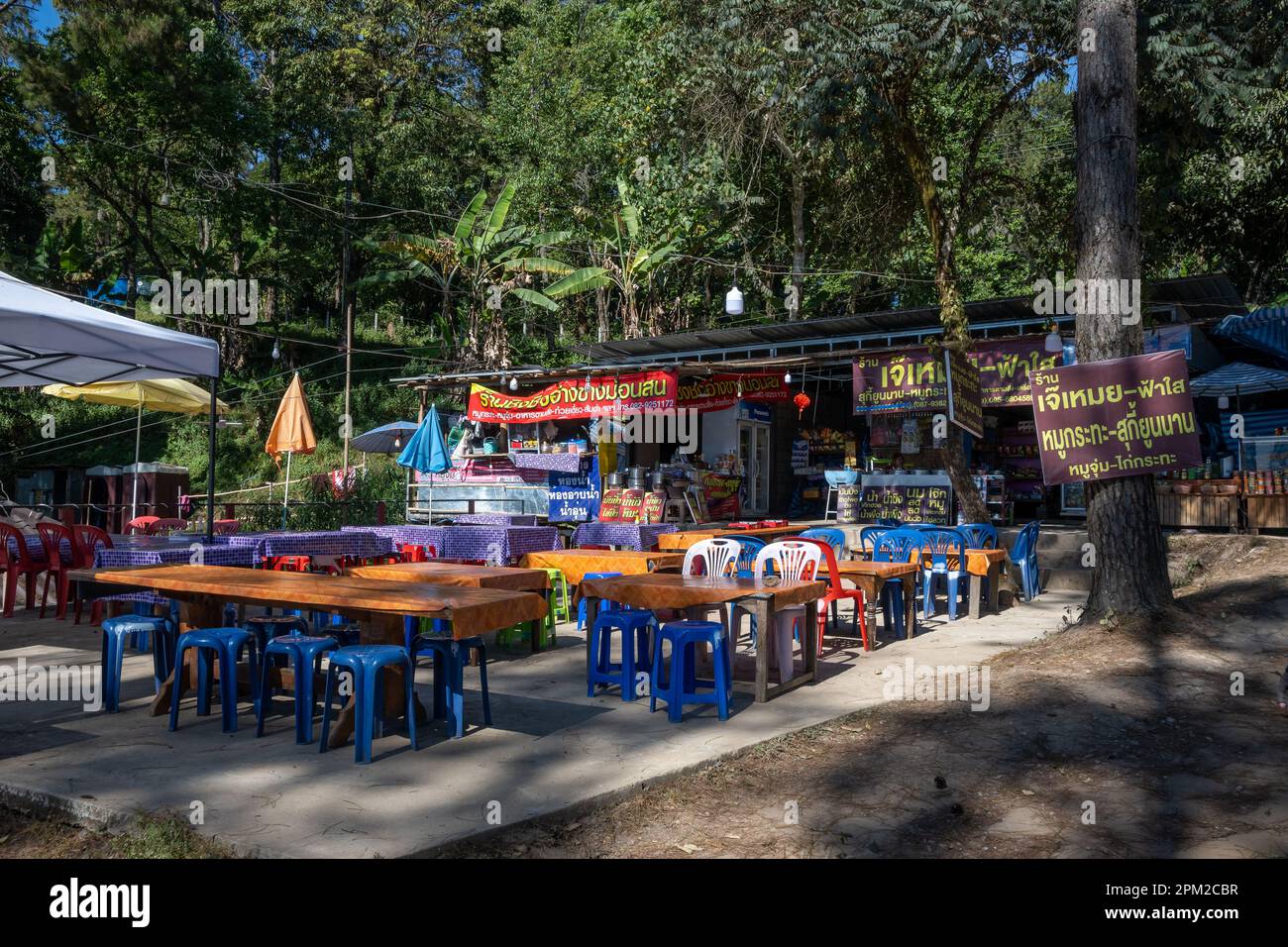 Food stalls at Doi Pha Hom Pok National Park, Chiang Mai, Thailand ...