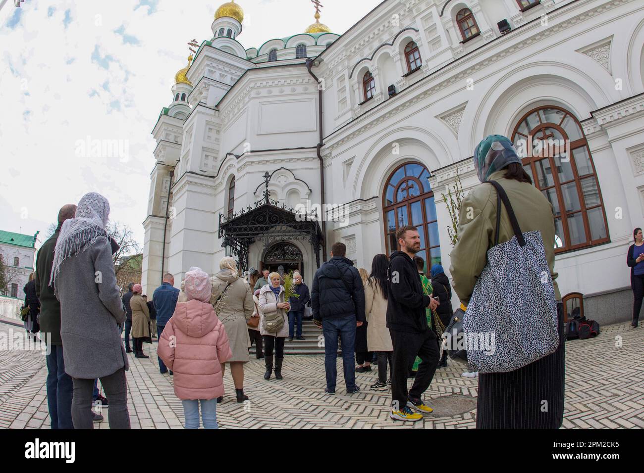 Non Exclusive: KYIV, UKRAINE - APRIL 9, 2023 - The divine liturgy takes ...