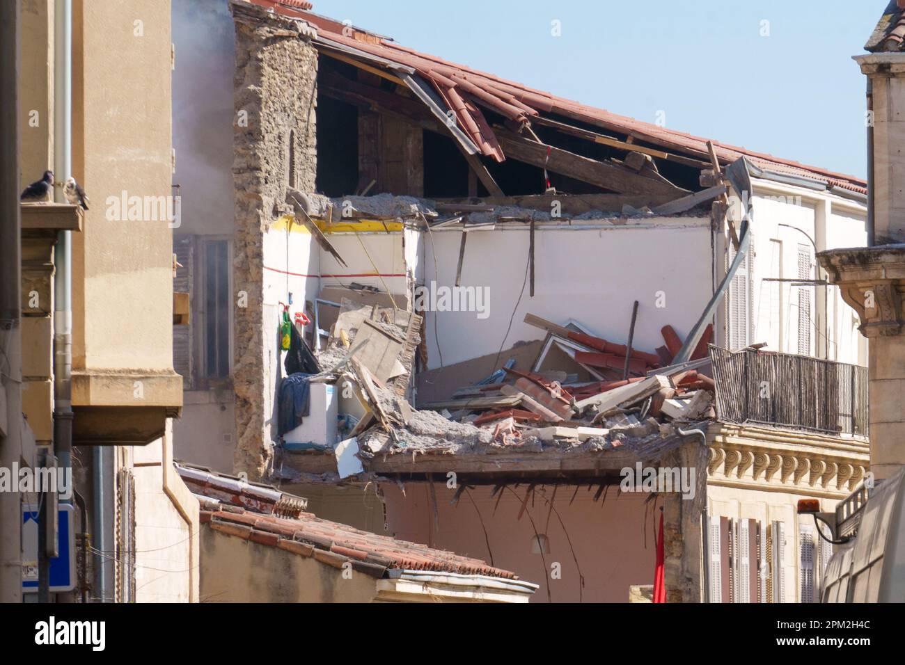 Sylvain Rostaing / Le Pictorium - Building collapse at 17 rue Tivoli in ...