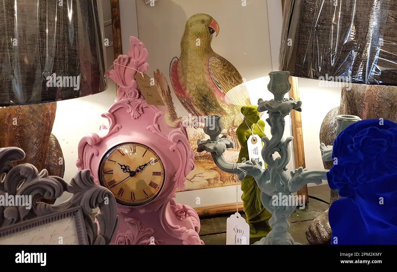 A collection of vintage collectables Stock Photo - Alamy