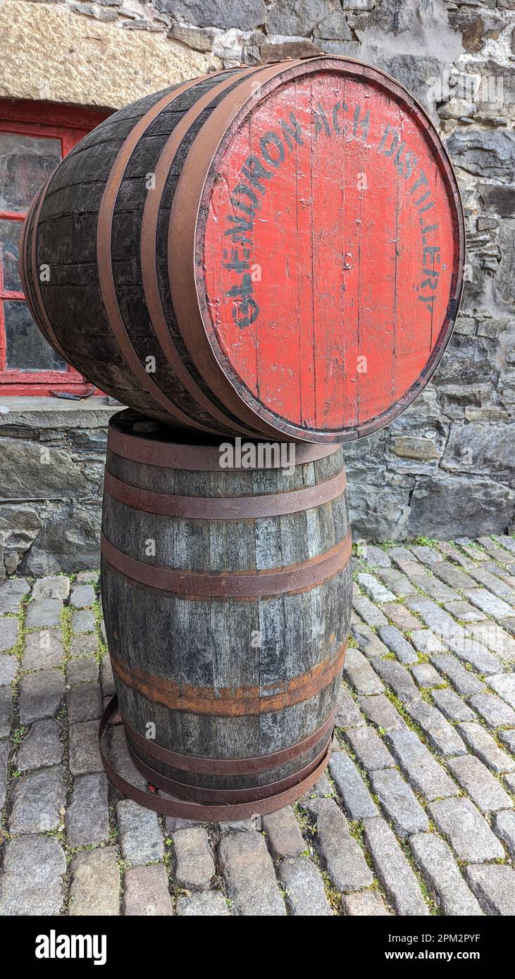 Whisky glass barrels scotland hi-res stock photography and images - Alamy